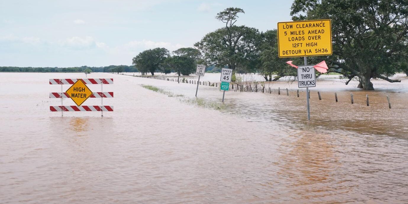 Flooding Closes Frontage Road in Weslaco as Heavy Rain Impacts Rio ...
